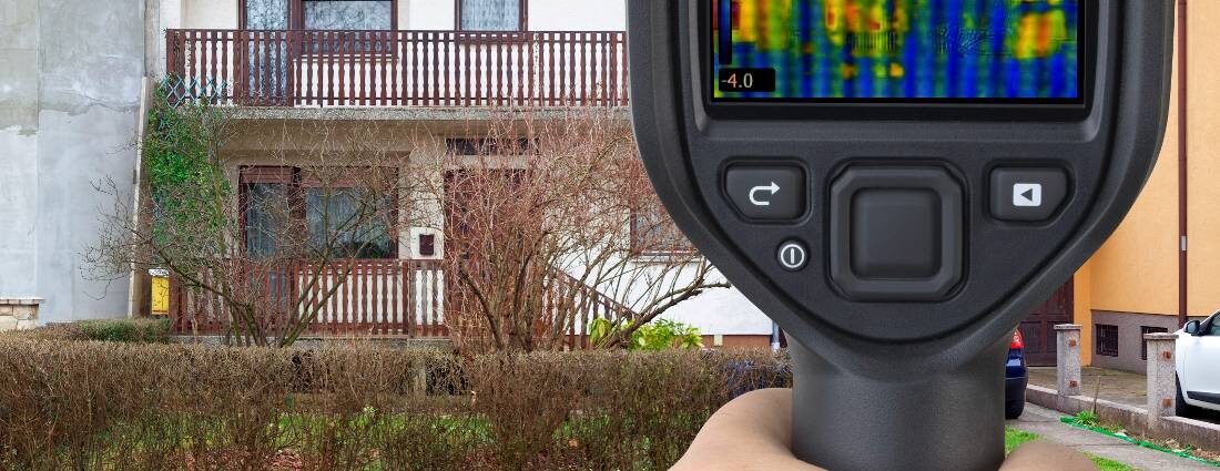 How does leak detection work in industrial buildings with complex ...